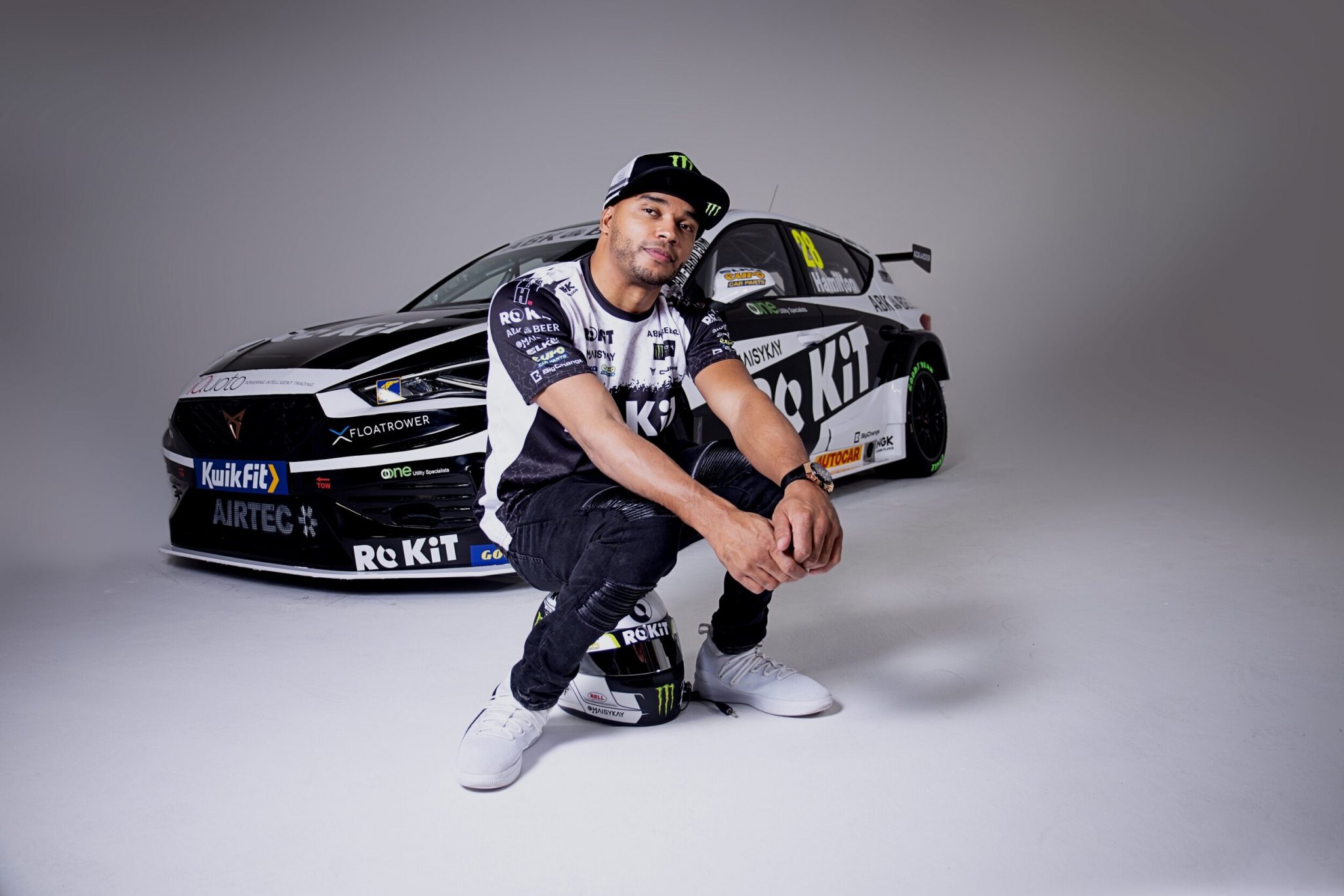 Nicolas Hamilton - Useful Speakers